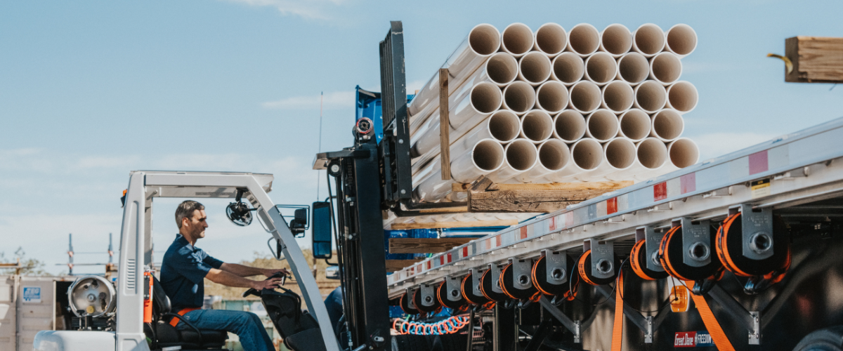 How to Safely Load Your Flatbed Trailer | Great Dane
